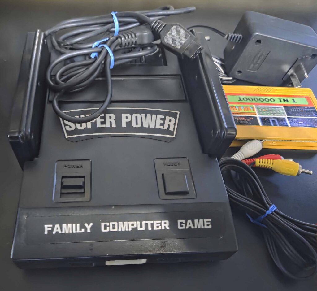 Consola Super Power Negro Compatible Cartuchos Family Game 90S – Museum ...